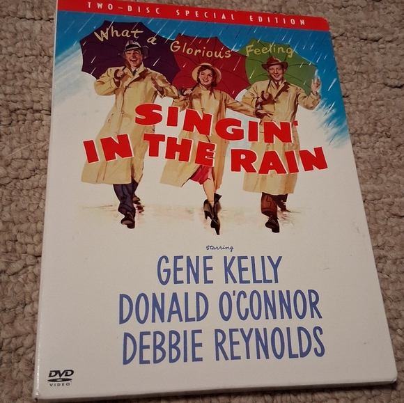 Warner Bros. | Media | Singin In The Rain Special Edition On Dvd Gene ...